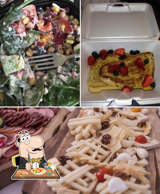 Druxy's Famous Deli, Toronto, College - Restaurant menu, prices and reviews