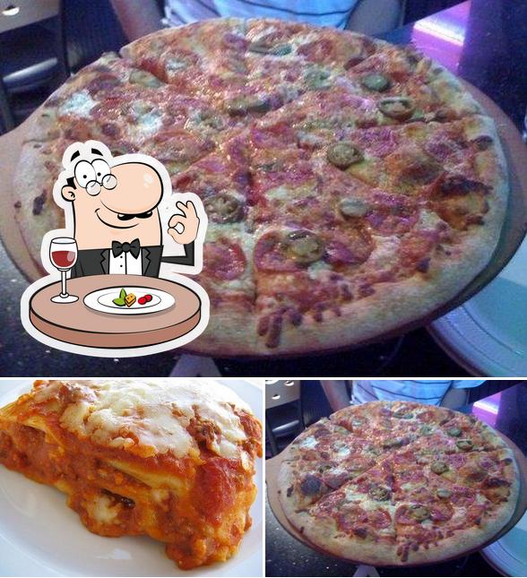 UFO Pizza, 103 N Brentwood in Lufkin - Restaurant reviews