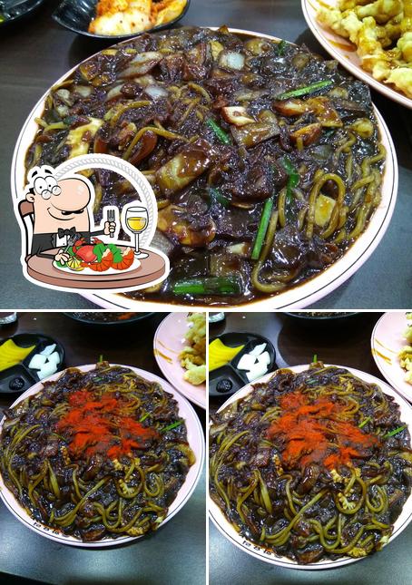 Golden Dragon restaurant, Goyang-si, 806 Deogi-dong - Restaurant reviews