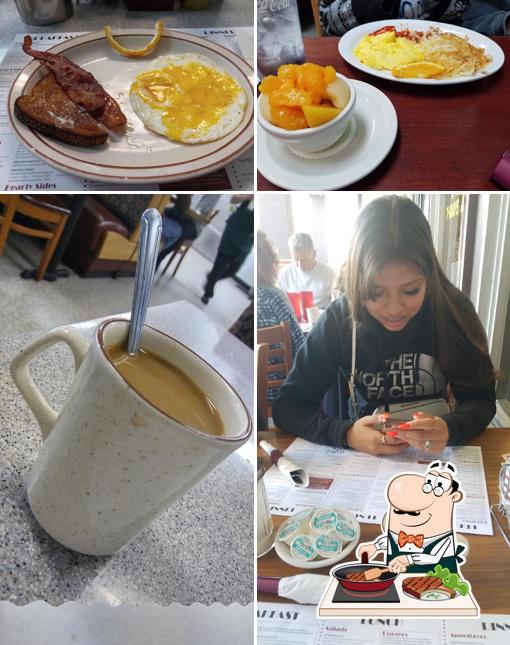Mary Mary's Cafe in Spanaway - Restaurant menu and reviews