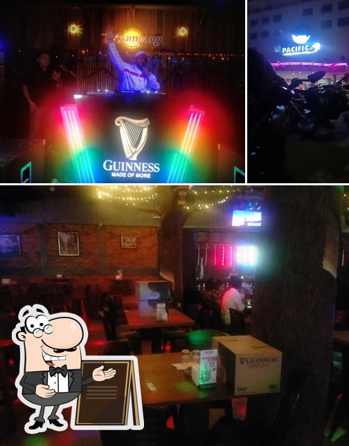 Pasific discotique pub & bar, Batam - Restaurant reviews