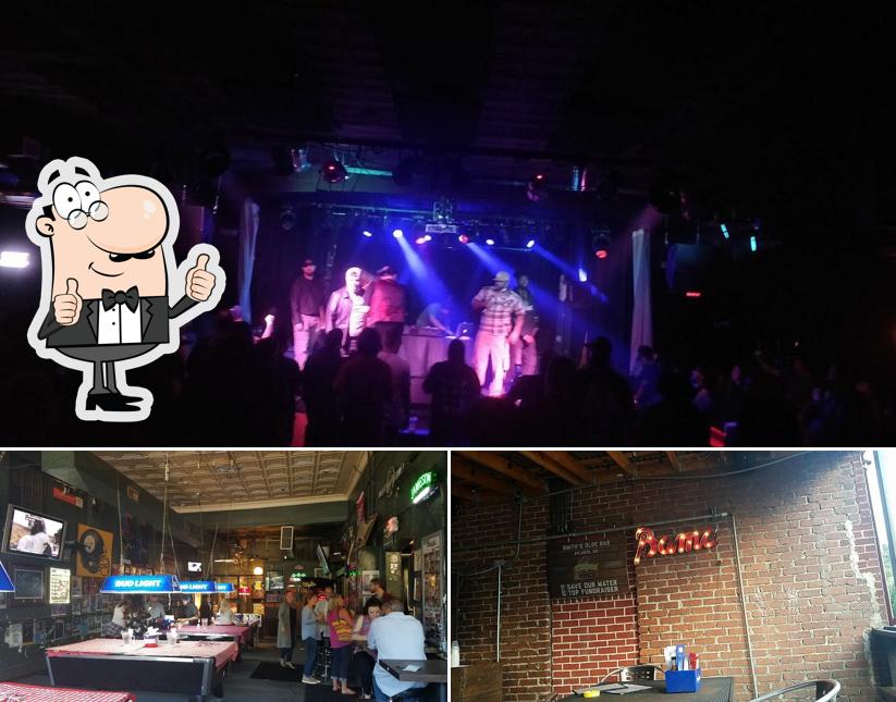 Smith's Olde Bar in Atlanta - Restaurant menu and reviews