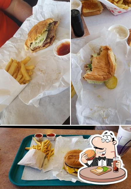 Mytiburger, 9405 Kempwood Dr in Houston - Restaurant menu and reviews