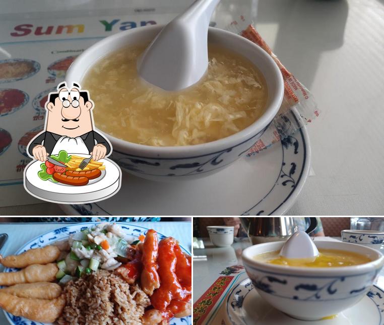 Sum Yan, Lebanon - Restaurant menu, prices and reviews
