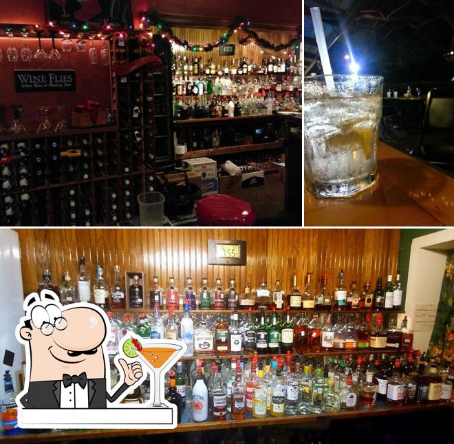 Hemingways Watering Hole, Waco - Restaurant menu, prices and reviews