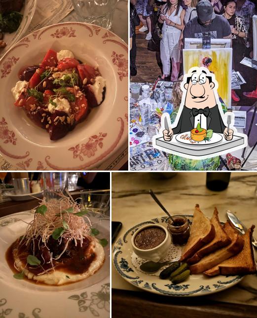 Astoria In The Great Hall in Toronto - Restaurant reviews