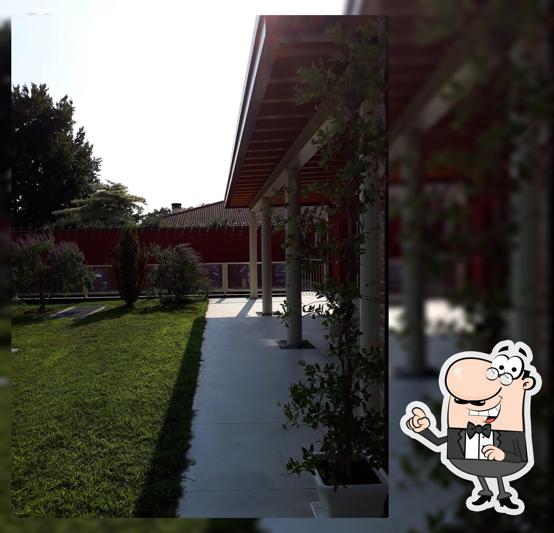 Veranda in Contrada restaurant, Le Vegre - Restaurant reviews