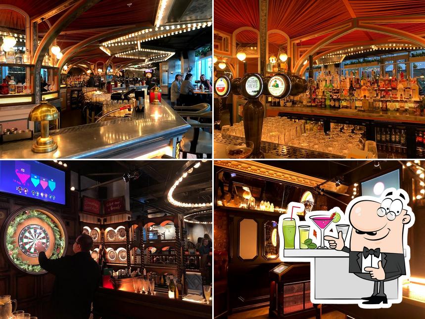 Flight Club Victoria in London - Restaurant menu and reviews
