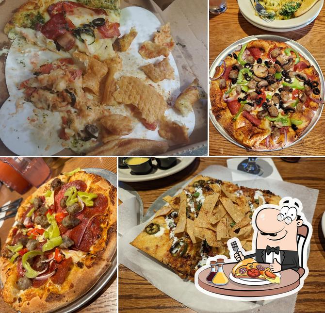 Top 2 restaurants with chicago-style pizza in Manhattan, january 2026 ...