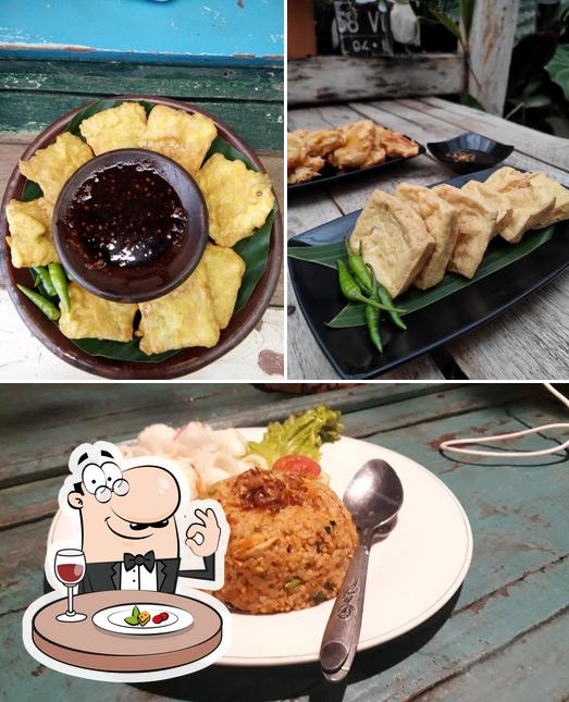 Retrorika - coffee bar & resto, Batu - Restaurant menu, prices and reviews