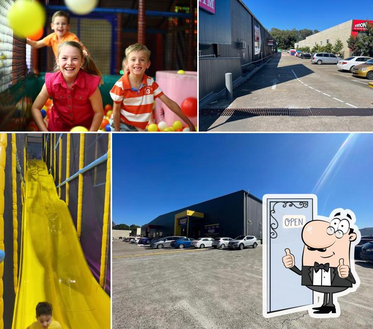 Chipmunks Playland & Café MacGregor in Macgregor - Restaurant reviews