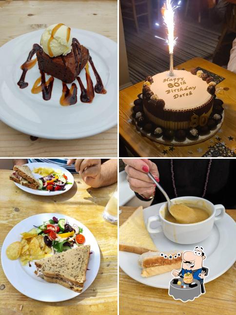 The Railway Inn, Docking - Restaurant menu, prices and reviews