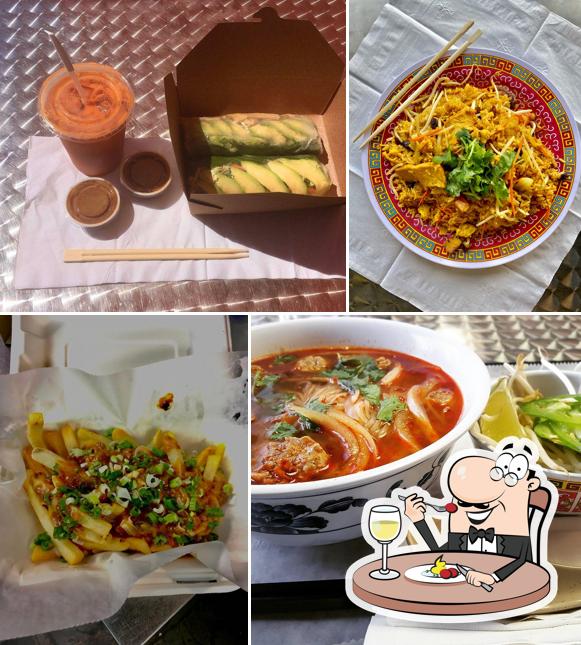 Rush Hour Station, Bloomington - Restaurant menu, prices and reviews