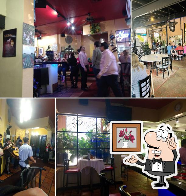 Soluna, San Antonio - Restaurant menu, prices and reviews