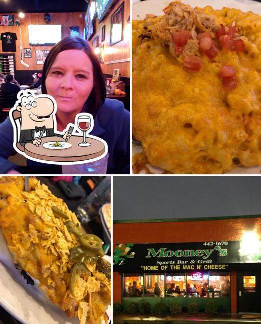 Mooney's Sports Bar & Grill in Horseheads - Restaurant menu and reviews