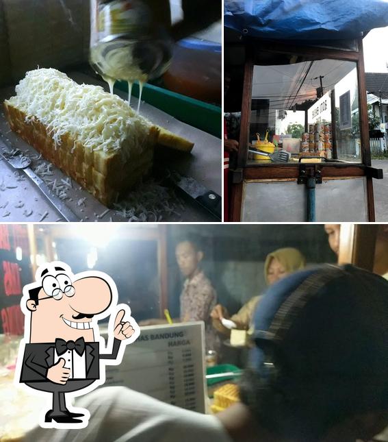 Roti Bakar Khas Bandung TOWER, Sendangadi - Restaurant reviews