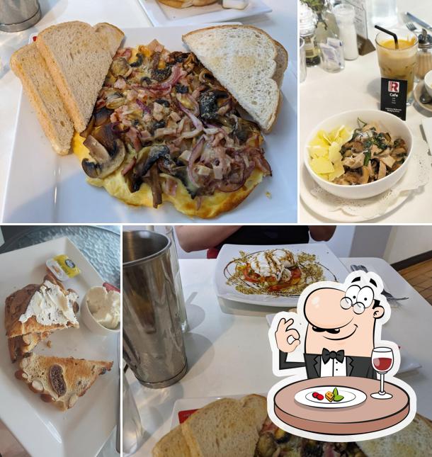 Republik Cafe in Ettalong Beach - Restaurant reviews