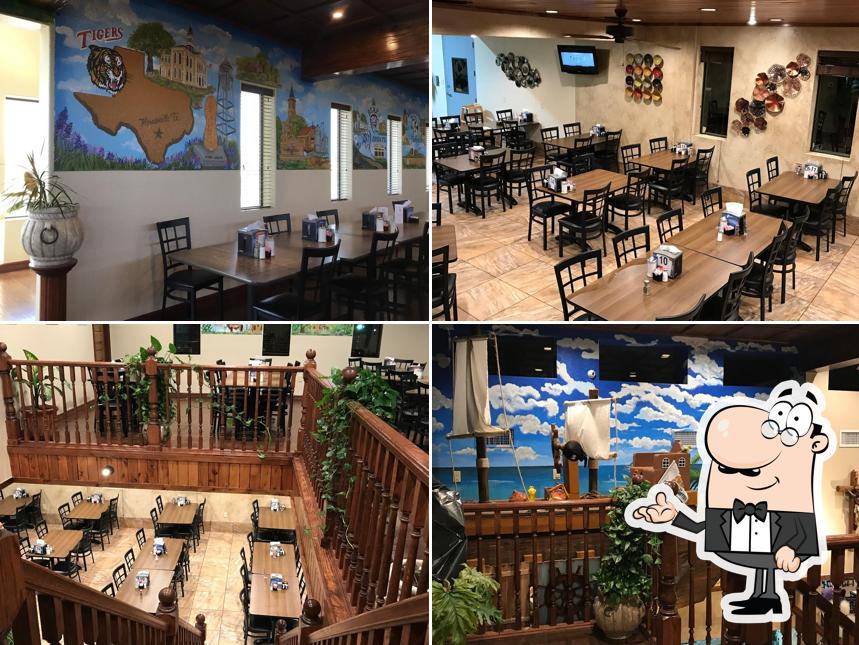 Top 4 restaurants with pork in Poth, september 2025 - Restaurant Guru
