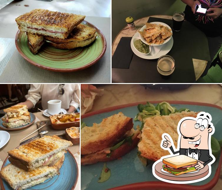 La Rovira, Barcelona, Joanic - Restaurant menu, prices and reviews