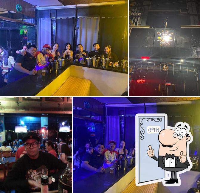 PIPS MY BAR, Parañaque - Restaurant reviews