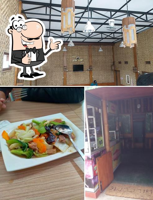 Pujasera Griya Bambu restaurant, Batu - Restaurant reviews