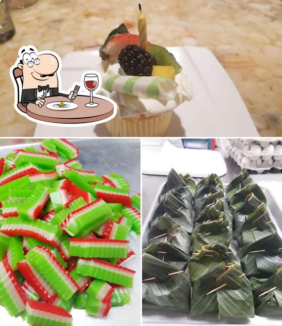 PaJai Fruit Arrangements and Bakery in Saint Paul - Restaurant menu and ...