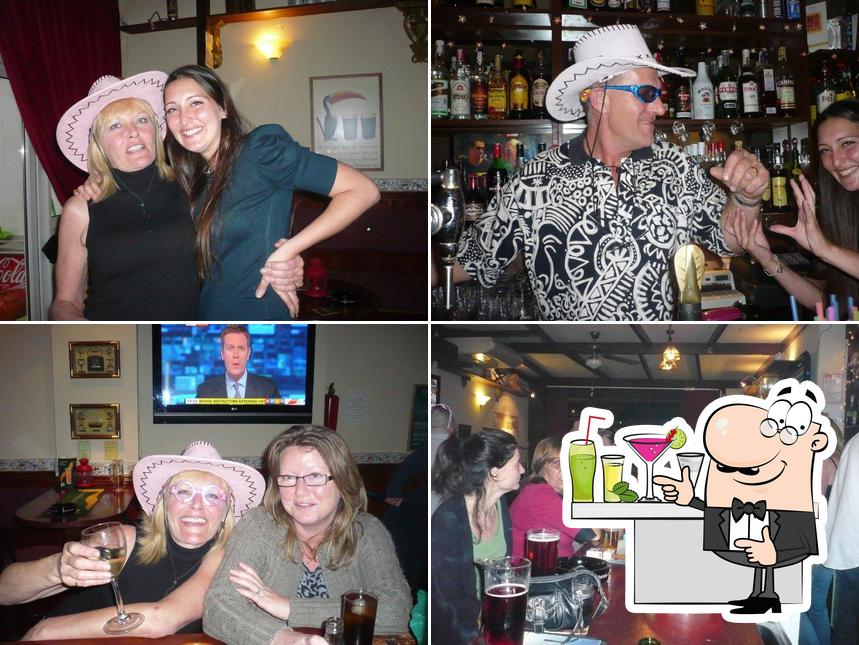 EMERALD ISLE BAR in Fuengirola