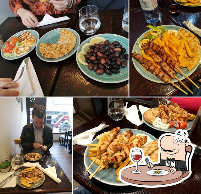 Simply Greek, 12 Crighton Pl in Edinburgh - Restaurant menu and reviews
