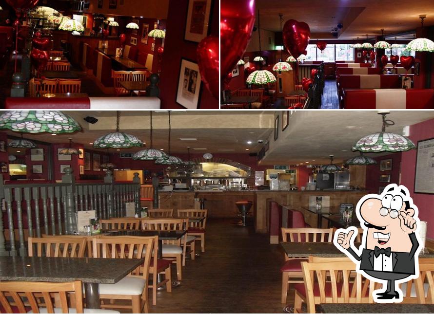 Dillingers American Diner in Bromley - Restaurant menu and reviews