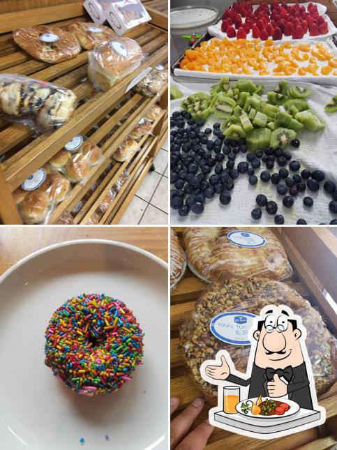 VG Donut & Bakery, Encinitas - Restaurant menu, prices and reviews