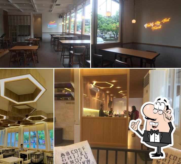 New World Cafe, Makassar - Restaurant menu, prices and reviews