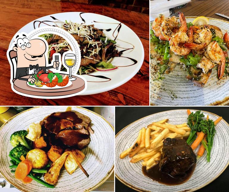 Lake Macquarie Hotel-Motel in Morisset - Restaurant menu and reviews