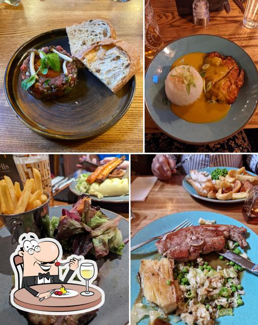 Eight Bells Inn, Church St in Chipping Campden - Restaurant menu and ...