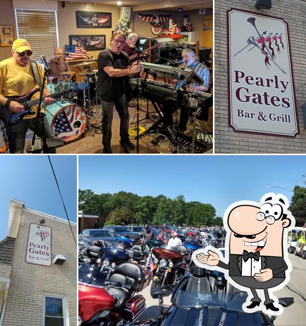 Pearly Gates Bar & Grill in Green Bay - Restaurant menu and reviews