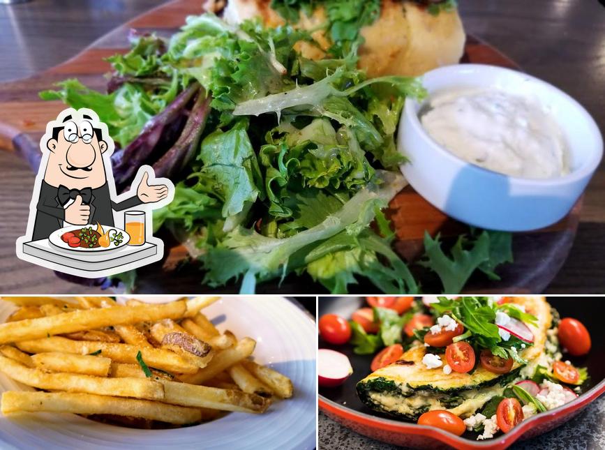 Pinstripes, Beachwood - Restaurant menu, prices and reviews