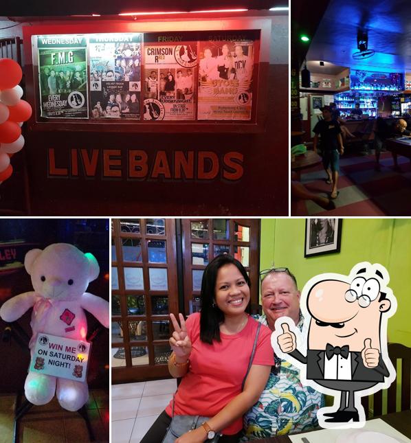 Velvet Touch Bar And Lounge, Olongapo - Restaurant reviews