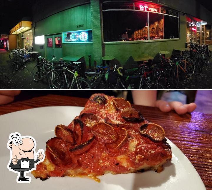 Clock-out Lounge in Seattle - Restaurant menu and reviews