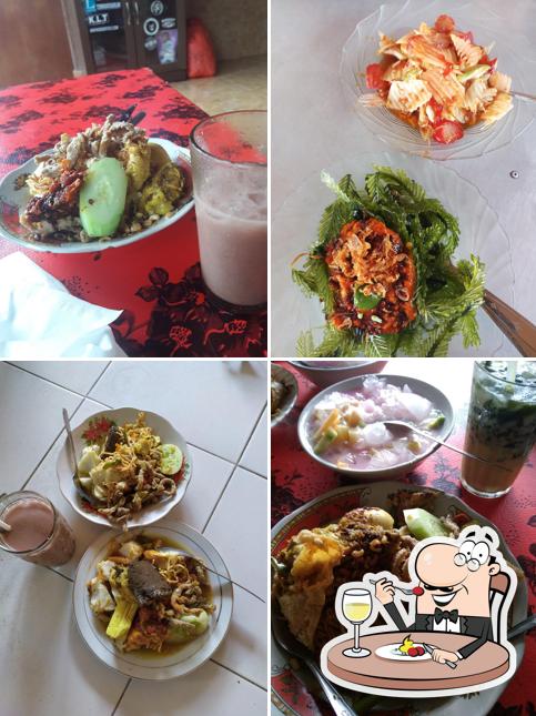 Top 5 restaurants with rojak in Gianyar, october 2025 - Restaurant Guru
