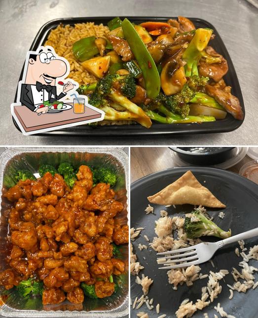 Amazing Wok 2, 2169 S Taylor Rd in Cleveland - Restaurant menu and reviews