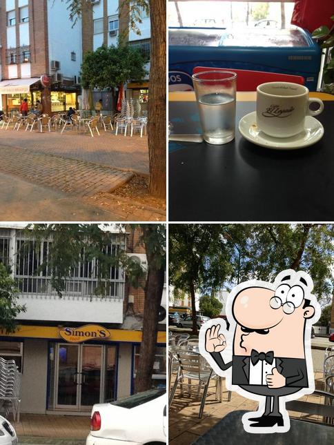 Simón's Food, Av. Sánchez Pizjuan, 2 in Seville