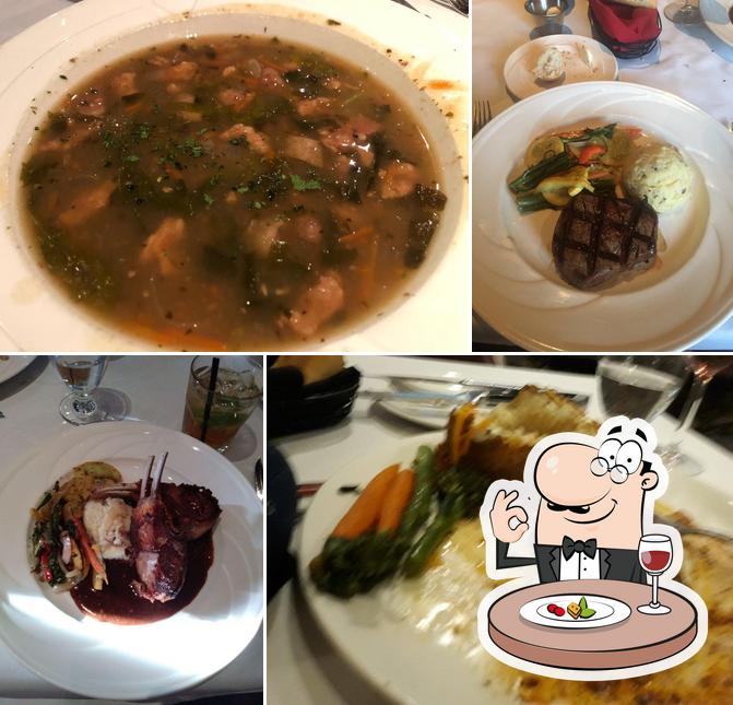 Desert Lounge + Grill in Tusayan - American restaurant menu and reviews