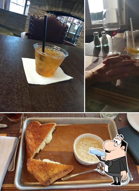 The Commons Restaurant, 1145 Stonewall Jackson Dr in USA - Restaurant ...
