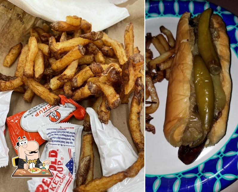 Maxwell Street Polish, Chicago - Restaurant menu, prices and reviews