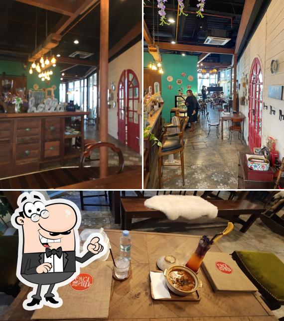 Once upon a tree cafe, Bangkok, 2nd Floor The Paseo town 7/7 ...