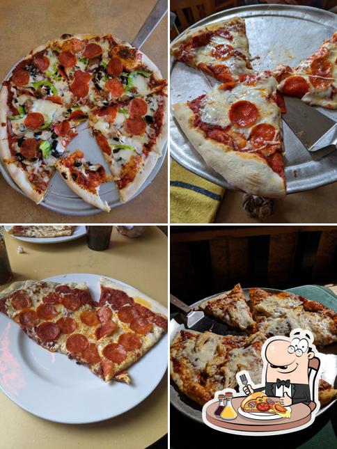 Alpine Pizza, 7 N Leroux St in Flagstaff - Restaurant menu and reviews