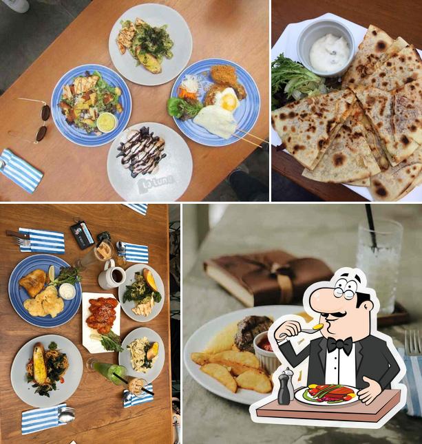 La Lune Coffee & Luncheonette cafe, Bandung - Restaurant menu and reviews