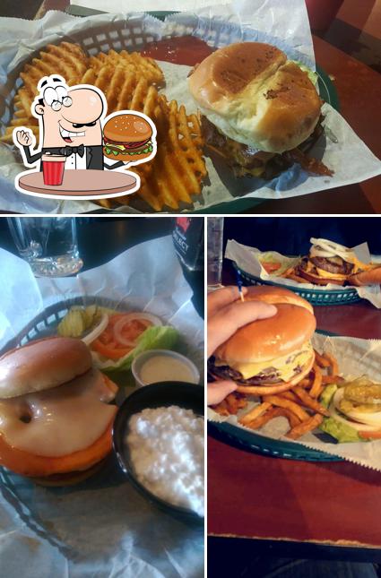 The Pour House Bar and Grill in Shawnee - Restaurant menu and reviews