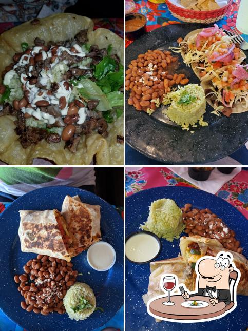 La Botana Tacos, 5526 E Grant Rd in Tucson - Restaurant menu and reviews