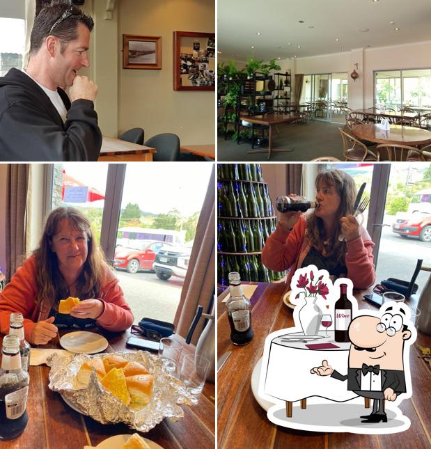 Lake Waihola Tavern & Restaurant in Waihola - New Zealand restaurant ...