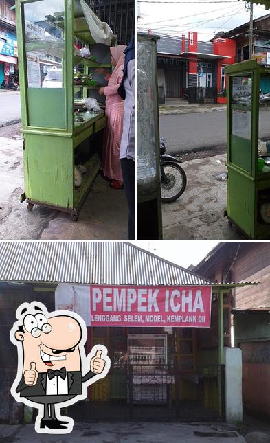 PEMPEK ICHA restaurant, Kepala Siring - Restaurant reviews